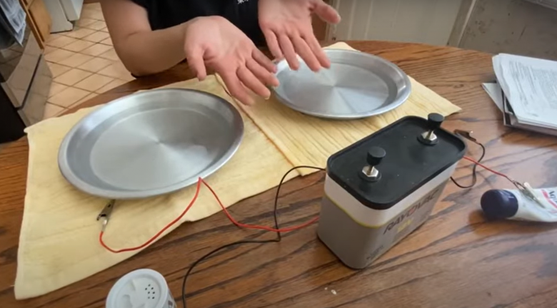 How to Stop Sweaty Hands When Gaming? - GamingProfy